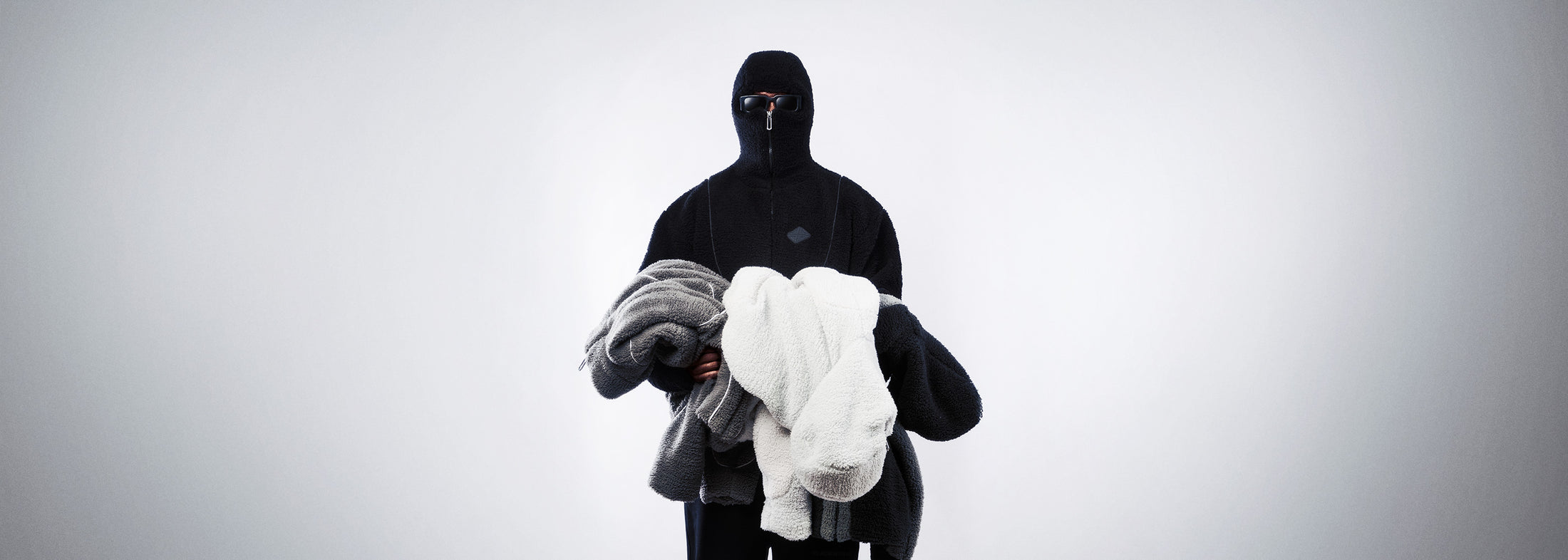 LUCID CLUB | STREETWEAR BRAND - HOODIES, T-SHIRTS, TRACKPANTS