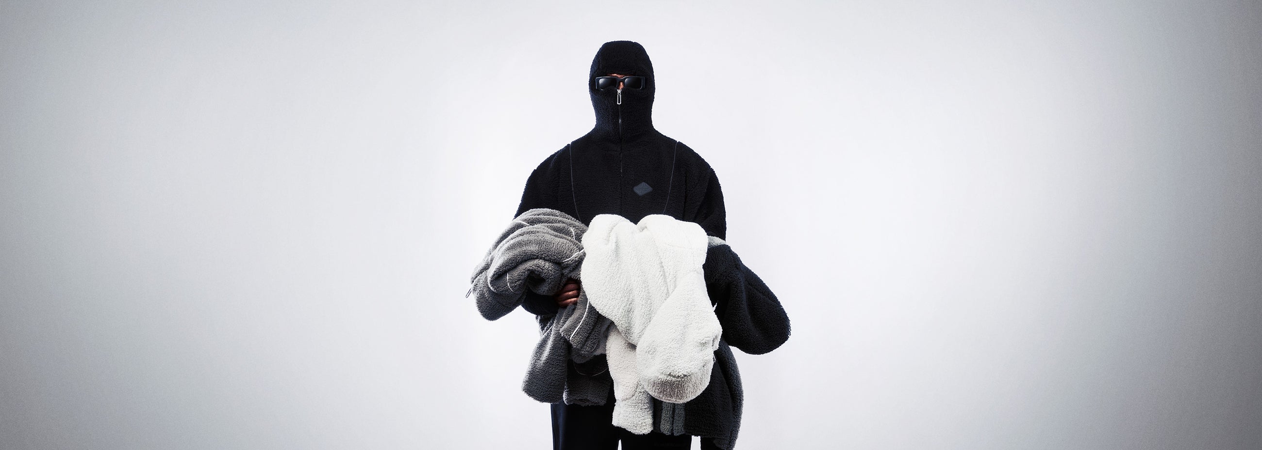 LUCID CLUB | STREETWEAR BRAND - HOODIES, T-SHIRTS, TRACKPANTS